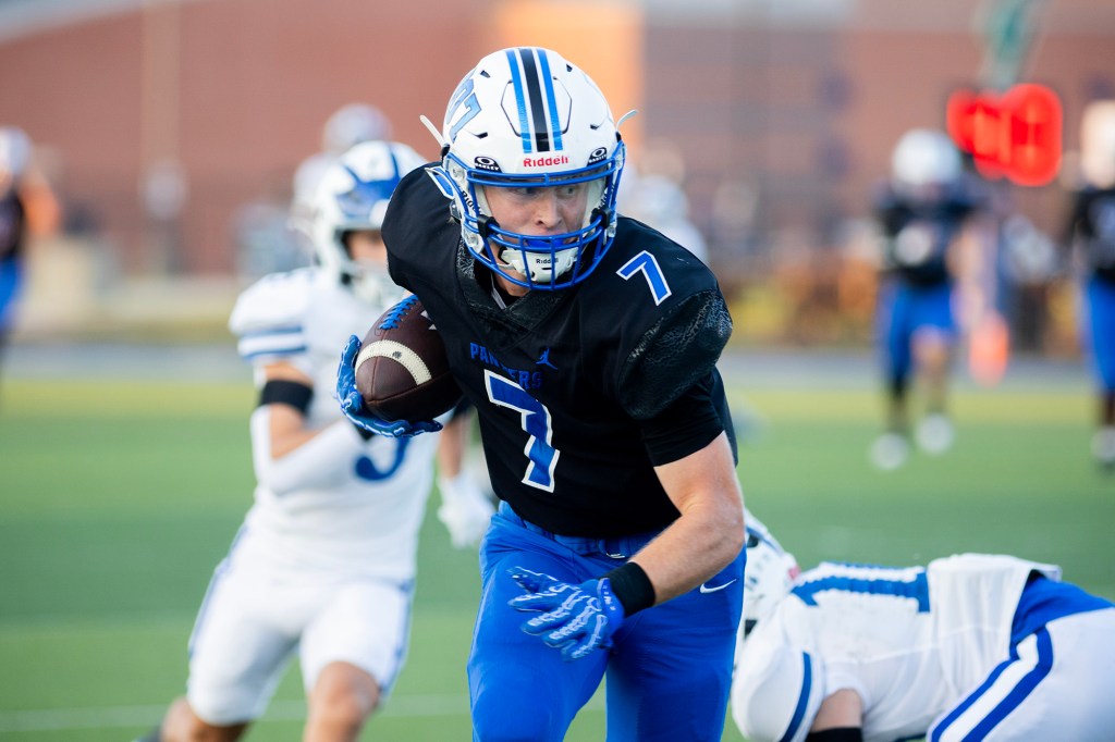 Ford rallies past Panthers, 49-41 | Longview News-Journal