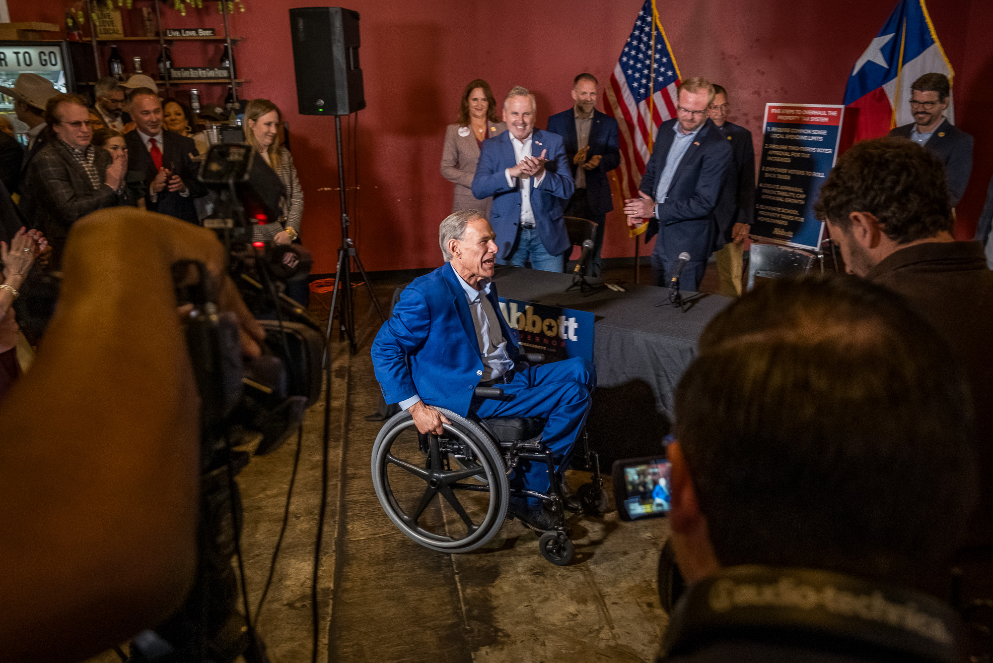 At Tyler campaign stop, Abbott details plan to eliminate property taxes ...