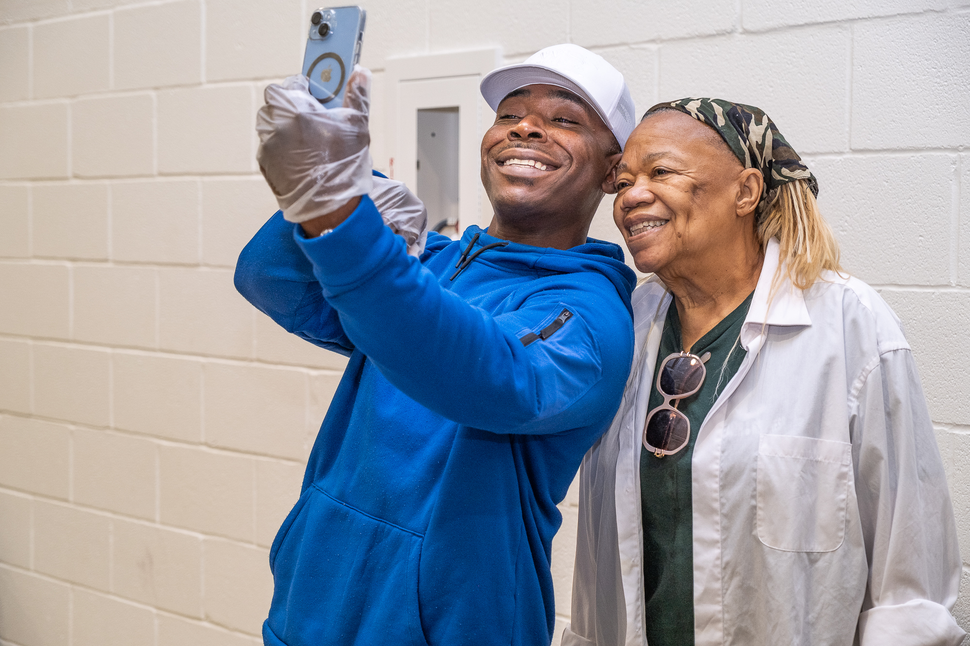 ‘We’re so grateful’: Longview community members celebrate Thanksgiving ...