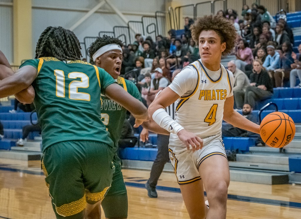 CITY CLASH: Lobos knock off crosstown rival Pine Tree, 63-34 | Longview ...